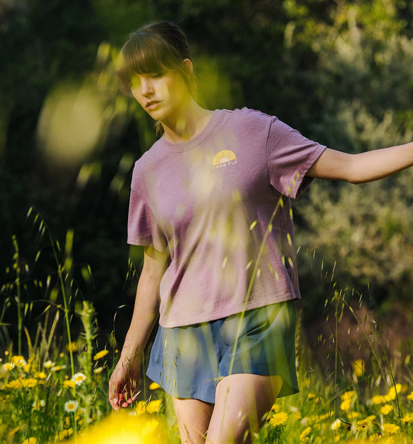 Women's Daybreak Tee - Heather Fig – Free Fly Apparel