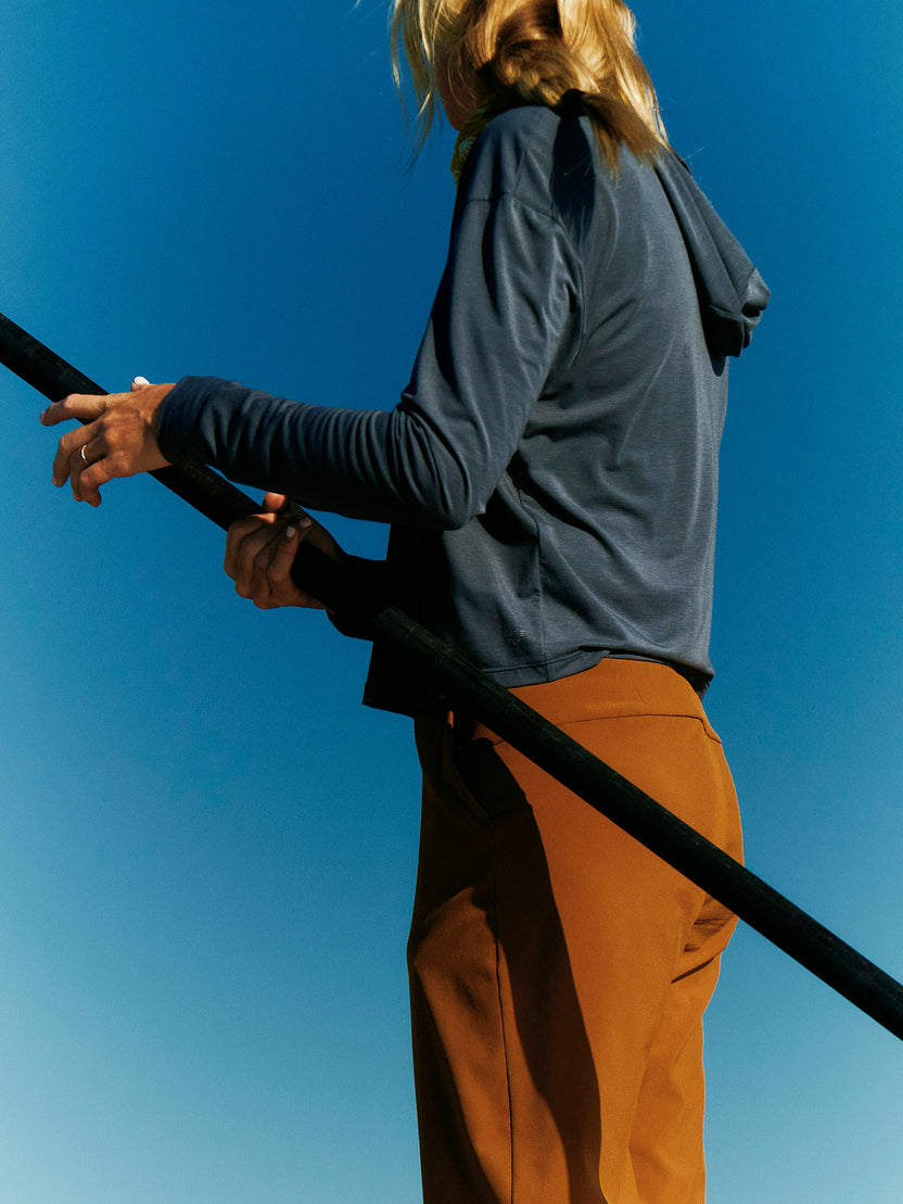 Women's Elevate Lightweight Hoodie - Canyon Clay – Free Fly Apparel