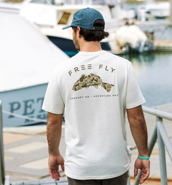 Redfish Camo Tee - Heather Oyster – Free Fly Apparel